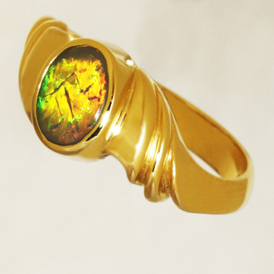 Aussie Treasure Chest Shopping Cart - 18k Yellow Gold Ring with a BLACK ...